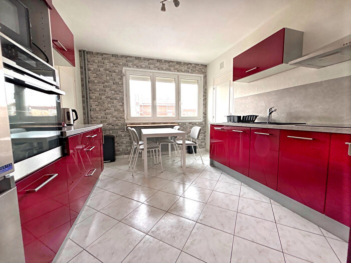 Appartement à vendre - Hoenheim - 4 pièces - 3 chambres