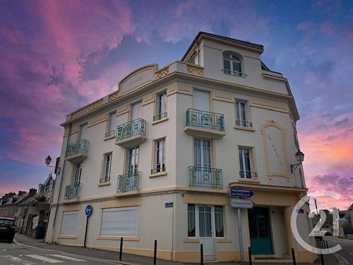 Appartement à vendre - Dinard, Saint-Enogat, Port Blanc, Pointe de la Roche Pelée - 2 pièces - 1 chambre