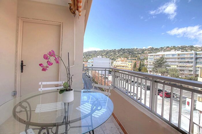 Appartement à vendre - Vallauris, Golfe Juan, Vieux Port - 1 pièce