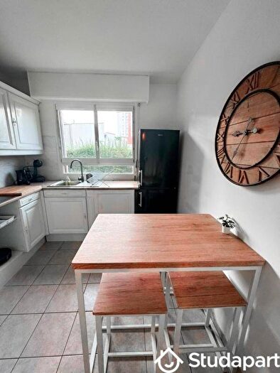 Mouillère-Dauphine, Orléans : Appartement 1 pièce à louer