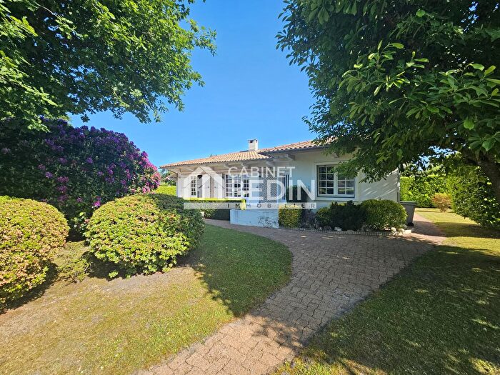 Maison à vendre - Biganos - 5 pièces - 3 chambres