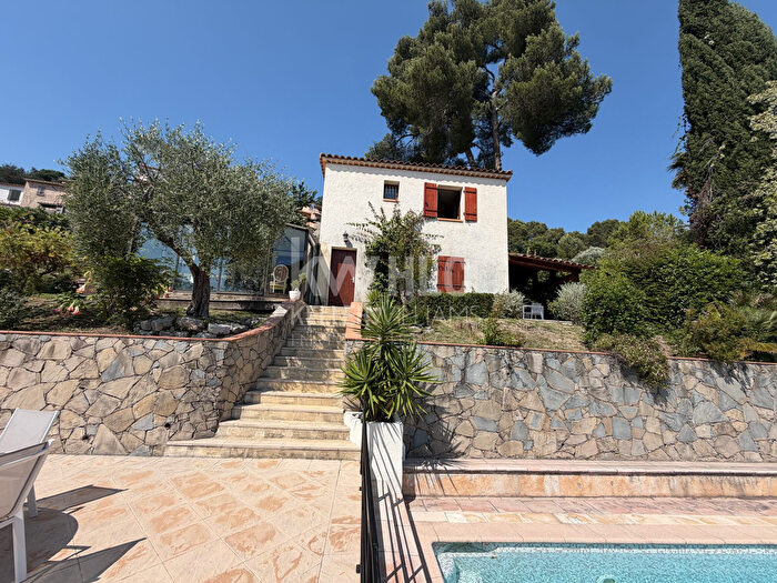 Maison 5 pièces à vendre - La Roquette-sur-Siagne