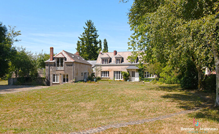 Maison à vendre - Saint-Pierre-sur-Orthe - 9 pièces - 6 chambres