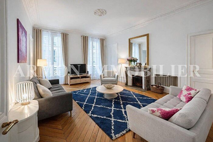 Appartement à louer - Invalides, Paris ème arrondissement - 3 pièces - 2 chambres