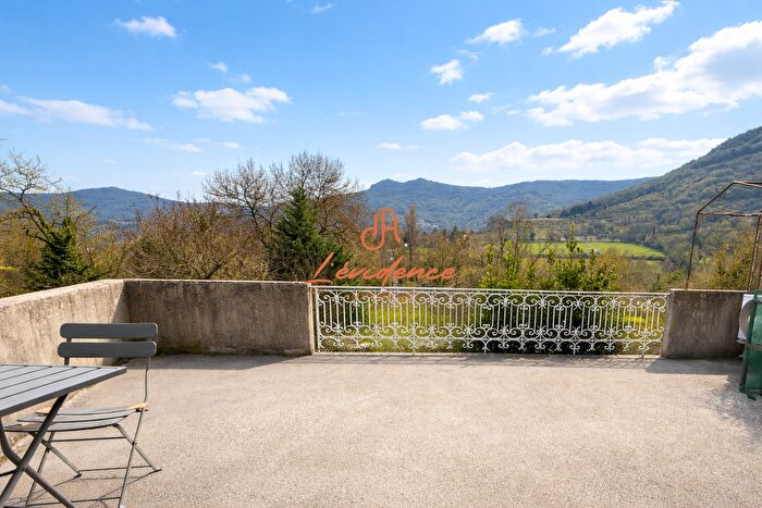 Maison à vendre - Saint-Martin-le-Supérieur, Saint-Martin-sur-Lavezon - 5 pièces - 4 chambres