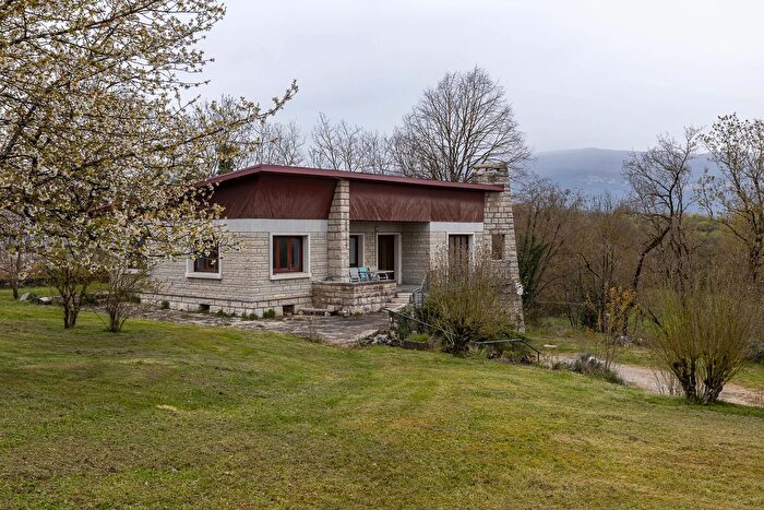 Maison à vendre - Porcieu-Amblagnieu - 5 pièces - 4 chambres