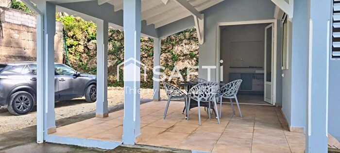 Maison à louer - Petit-Bourg - 2 pièces - 1 chambre