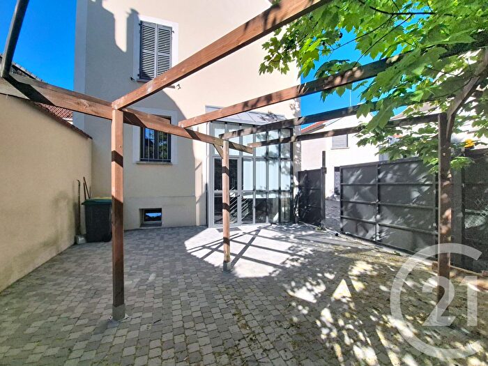 Brie-Comte-Robert, Centre-ville : Appartement 4 pièces à vendre
