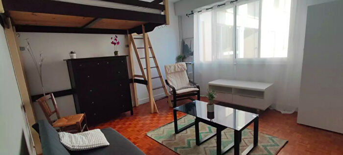 Appartement à louer - La Garenne-Colombes, Centre Nord, Gare, Mairie - 2 pièces - 1 chambre