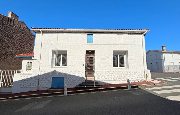 Maison à vendre - Royan, Saint-Pierre - 4 pièces - 3 chambres