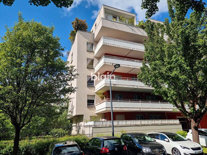 Grenoble, Village Olympique : Appartement 3 pièces à vendre