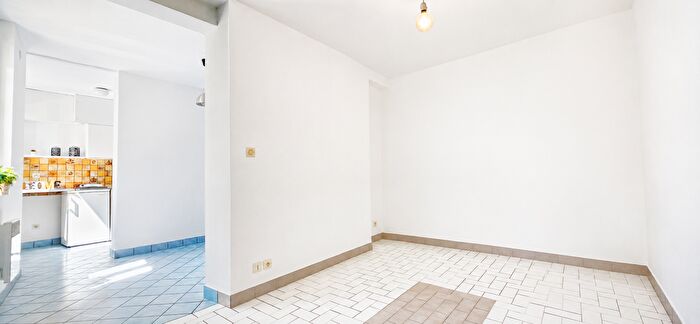 Appartement à louer - Évreux, Centre-ville - 1 pièce - 1 chambre