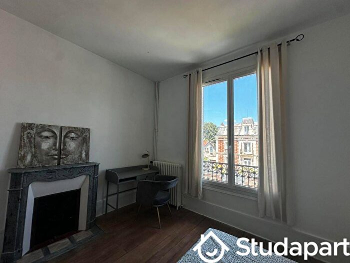 Les Rosiers, Sarcelles - Appartement 1 pièce à louer
