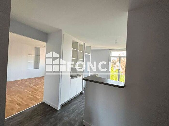 Appartement à louer - Centre Ville Ouest, Voiron - 3 pièces - 2 chambres