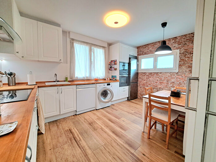 Appartement à vendre - Hendaye, Ville - 5 pièces - 3 chambres