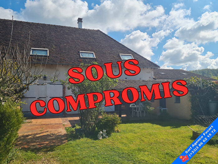 Maison 4 pièces à vendre à Armeau