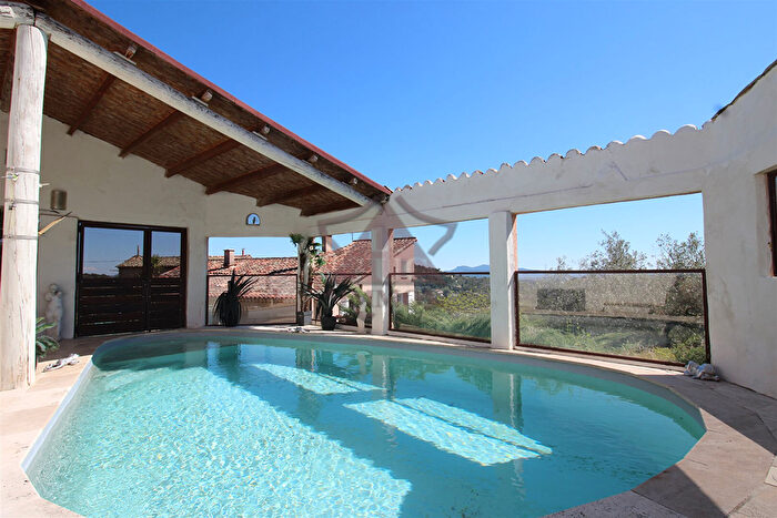 Maison 6 pièces à Les Mages, à vendre