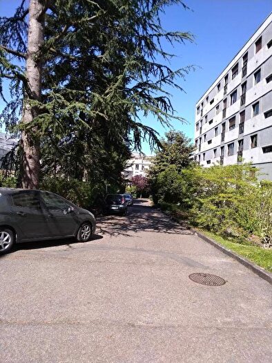 Appartement 5 pièces à louer à Robinson, Châtenay-Malabry