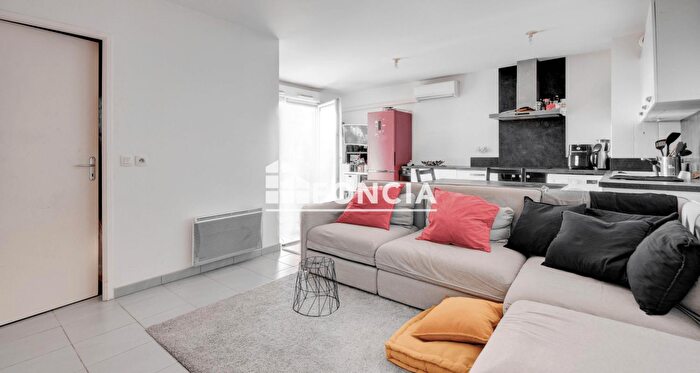 Appartement à vendre - Marseille e , La Capelette - 3 pièces - 2 chambres