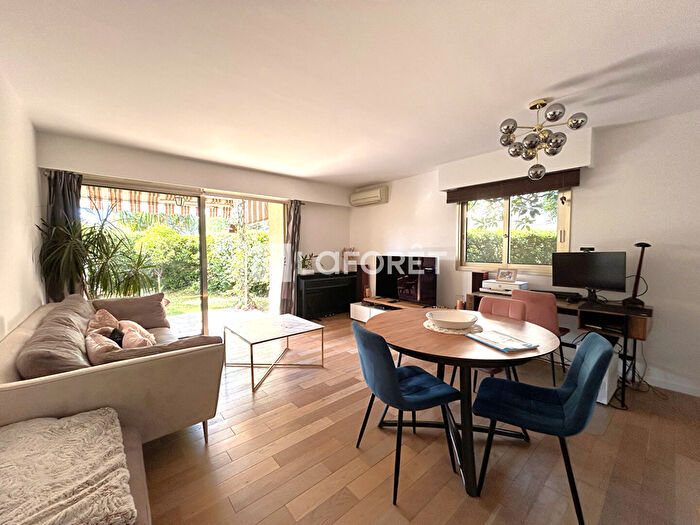 Appartement 3 pièces à Saint-Laurent-du-Var, Galinières, Pomarels, à vendre