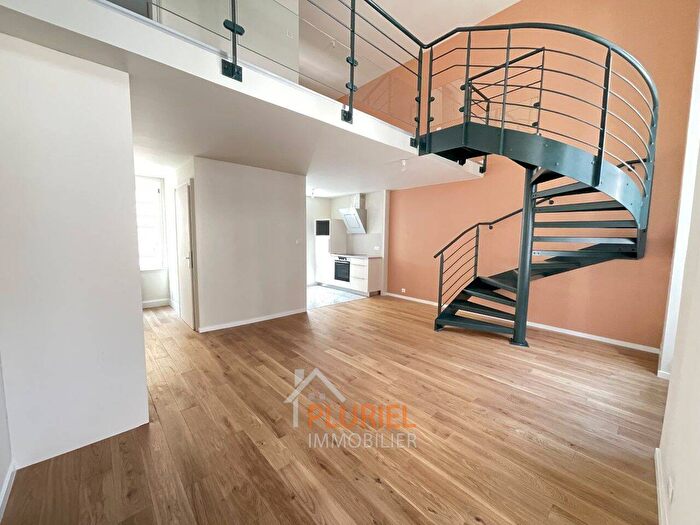 Maisons à vendre et appartements à louer - 3