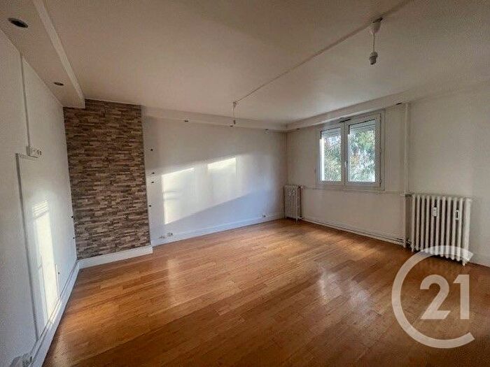 Appartement à louer - Courbevoie, Marceau République - 3 pièces - 2 chambres