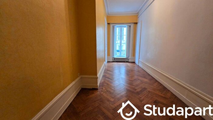 Appartement à louer - Ainay, Lyon ème arrondissement - 2 pièces - 1 chambre