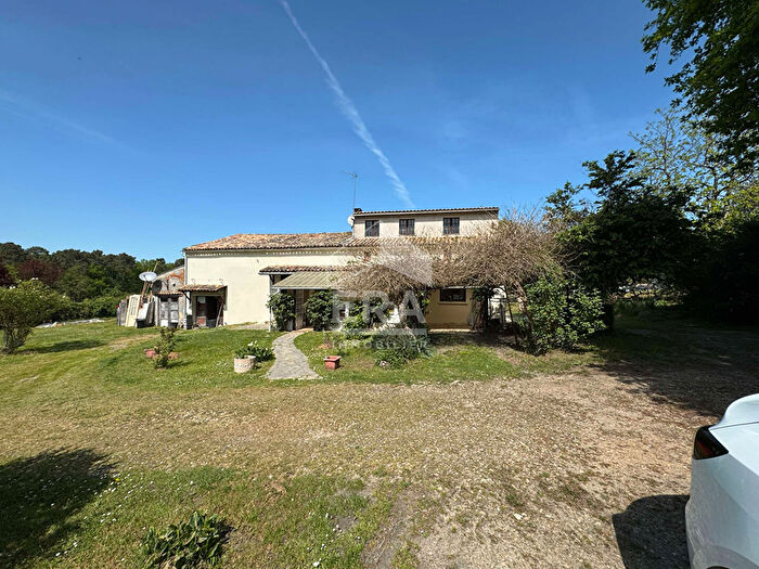 Maison à vendre - Saint-Martin-de-Gurson - 5 pièces - 2 chambres