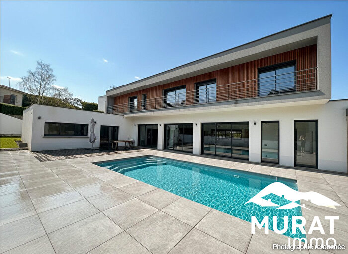 Maison à vendre - Royat - 8 pièces - 5 chambres