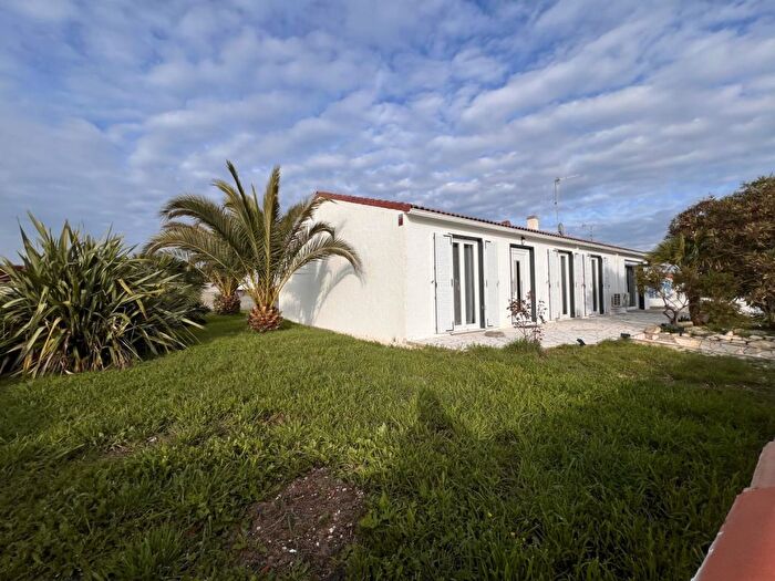 Maison à vendre - Longeville-sur-Mer - 5 pièces - 3 chambres