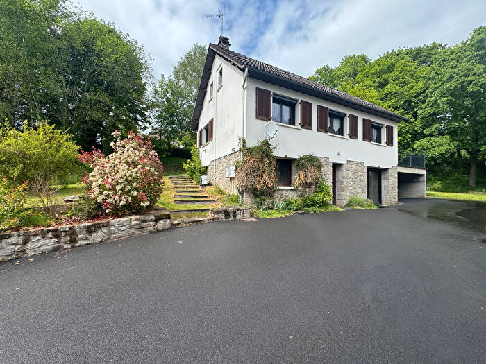 Maison 6 pièces à Ussel, à vendre