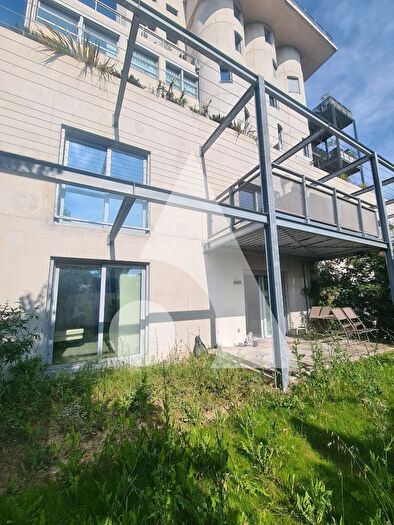 Appartement à louer - Aix-en-Provence, Pont de lArc - 2 pièces - 1 chambre