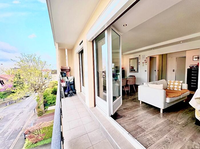 Appartement à vendre - Saint-Maur-des-Fossés, Adamville - 4 pièces - 3 chambres