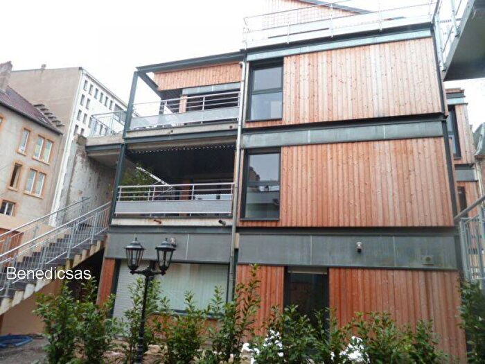 Appartement à louer - Centre-Ancienne Ville, Metz - 3 pièces - 2 chambres