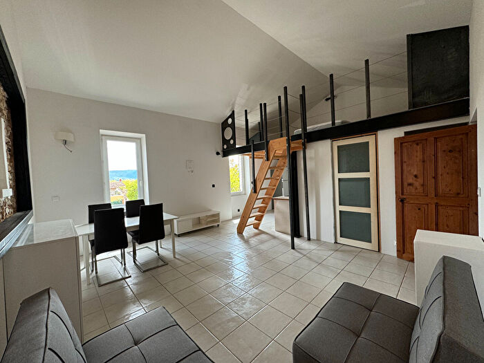 Appartement 2 pièces à louer à Roussillon