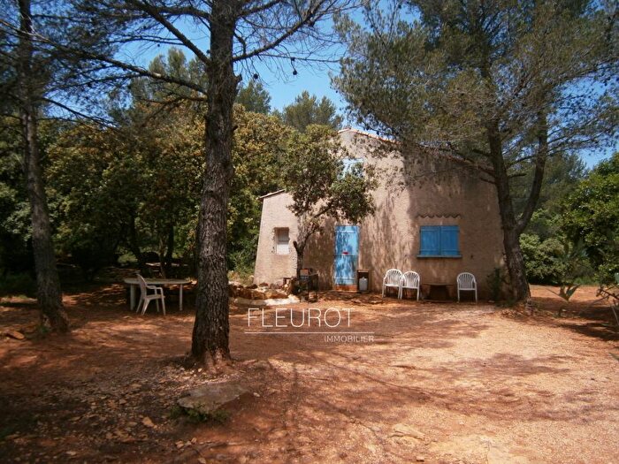 Ceyreste : Maison 2 pièces à louer