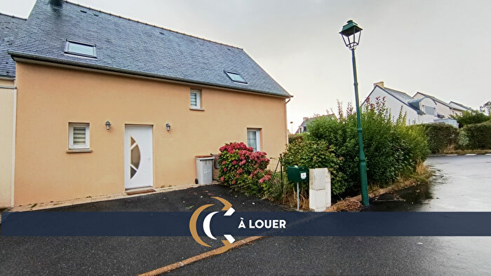 Maison à louer - La Ville-ès-Nonais - 5 pièces - 4 chambres