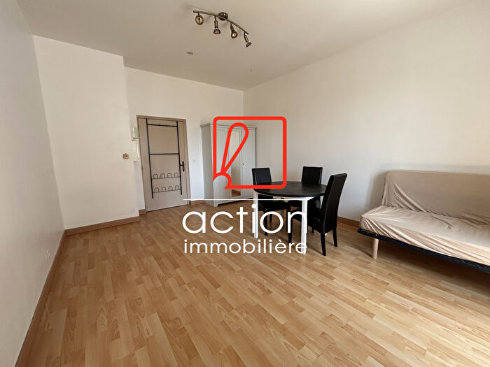 Appartement 1 pièce à Bégard, à louer