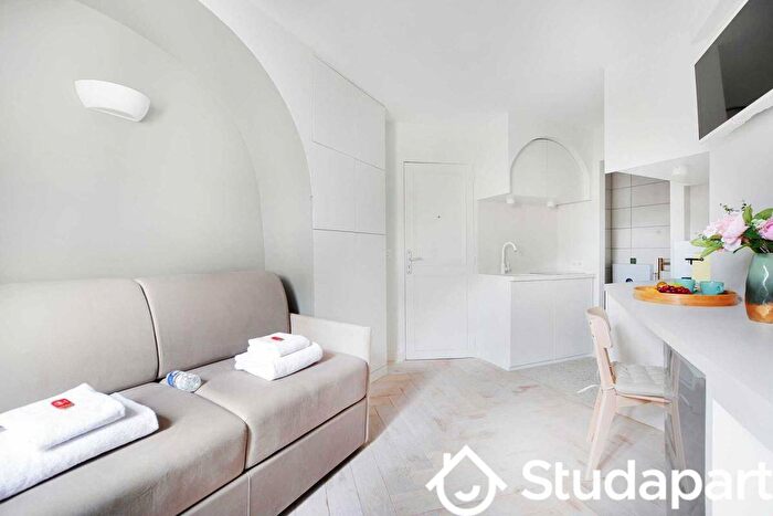 Appartement 1 pièce à Elysées-Madeleine, Paris 8ème arrondissement, à louer