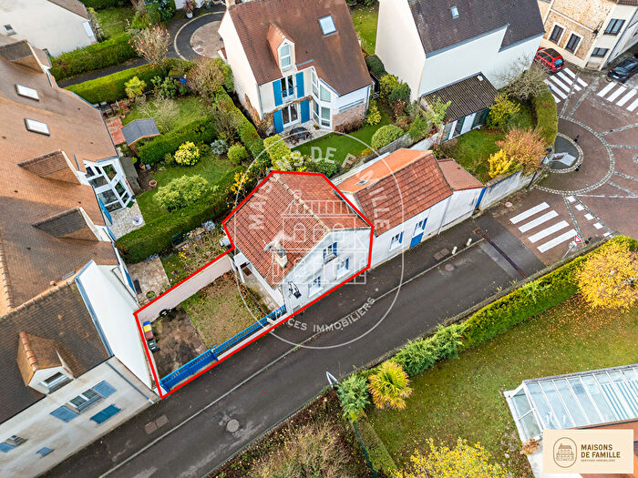Noisy-le-Roi : Maison 3 pièces à vendre