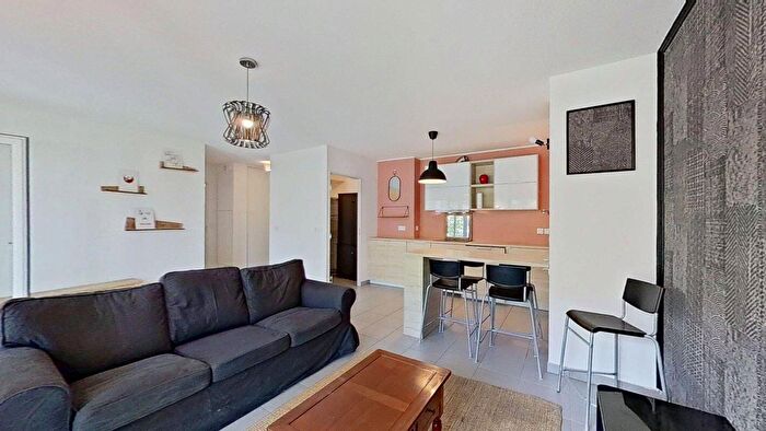 Bonnevay, La Soie, Les Brosses, Villeurbanne : Appartement 3 pièces à louer