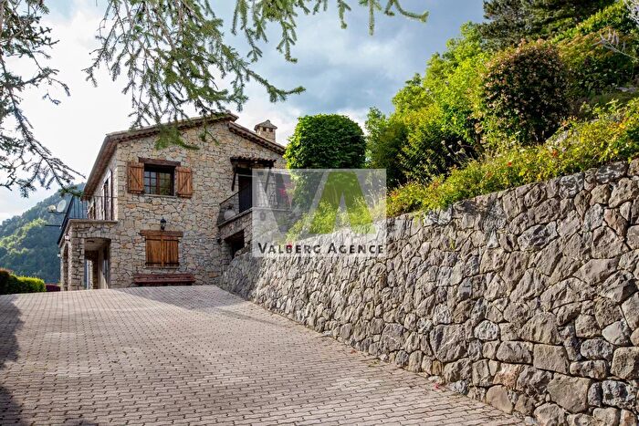 Maison 4 pièces à Guillaumes, à vendre
