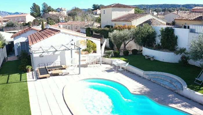 Maison à vendre - Aubagne, Longuillar, Perussone, Charrel - 5 pièces - 3 chambres