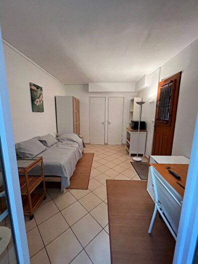 Appartement 1 pièce à Violet Commerce, Paris 15ème arrondissement, à louer