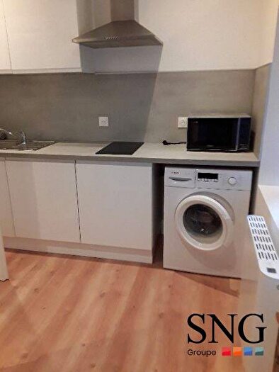 Appartement à louer - Faubourg dIsle-Neuville, Saint-Quentin - 1 pièce