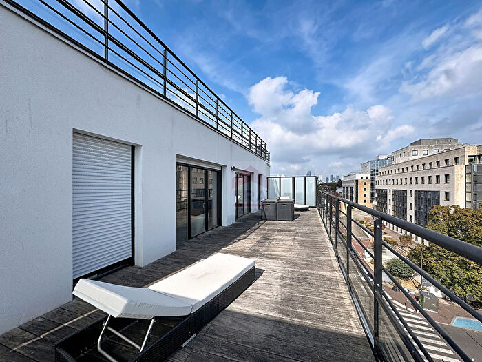 Suresnes, République - Appartement 5 pièces à vendre