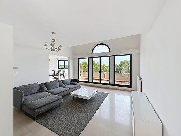 Les Angles : Appartement 4 pièces à louer