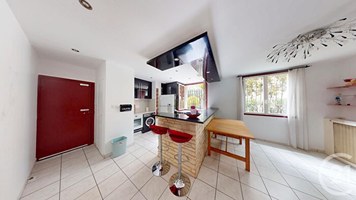 Aubervilliers, Centre-ville, Victor Hugo : Appartement 3 pièces à vendre