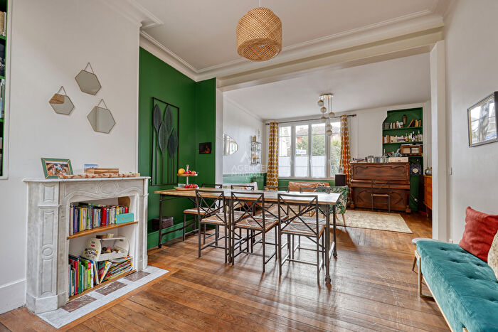 Nanterre, Centre-ville : Maison 8 pièces à vendre