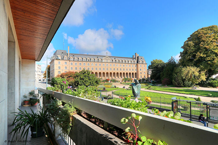 Appartement à vendre - Quartiers Centre, Centre-ville - 6 pièces - 3 chambres